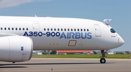 A350 makes first public test flight