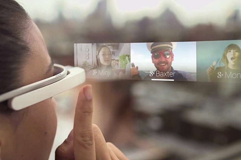 Capi first with Google Glass at Amsterdam Schiphol