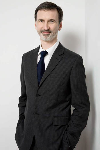 Longchamp celebrates 50 years in travel retail